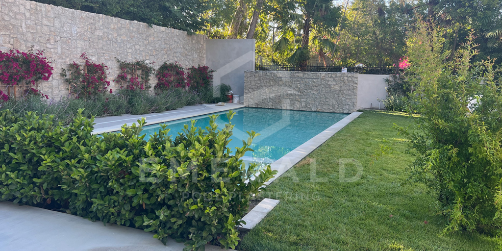Emerald Pool Plastering: Pool Plaster and Renovation