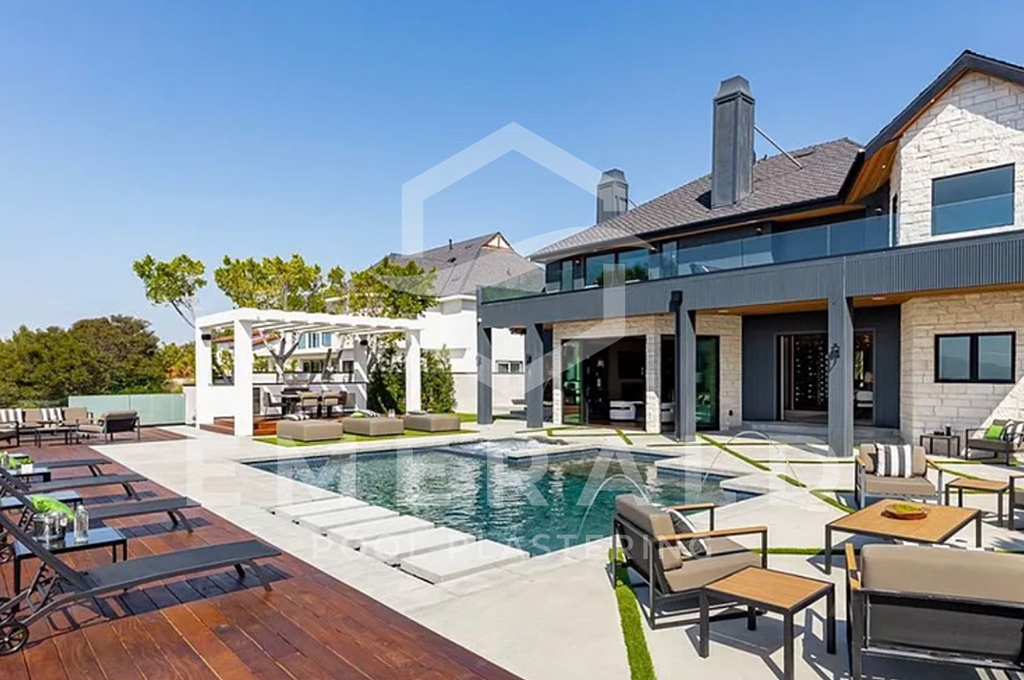 Emerald Pool Plastering: Gallery